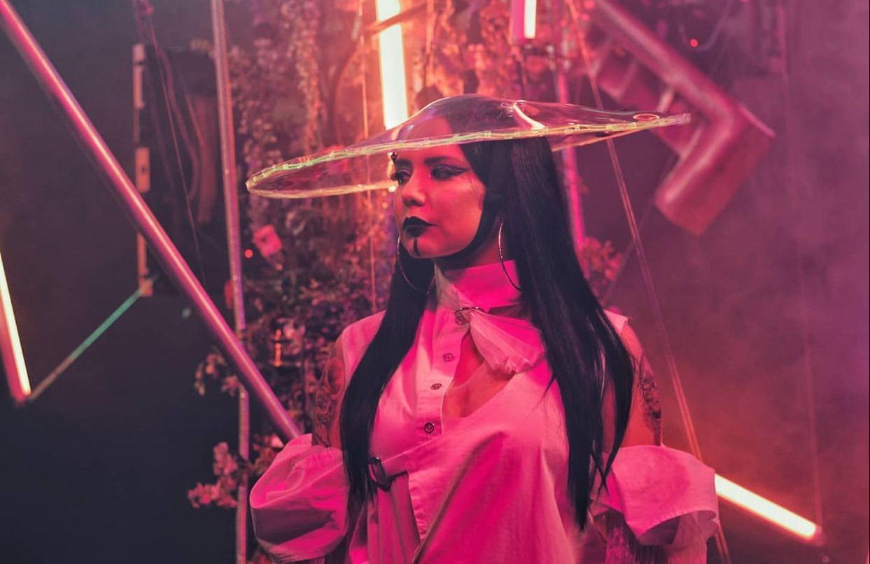 Rapera mexicana desafía el mundo de la música. – Capital Coahuila