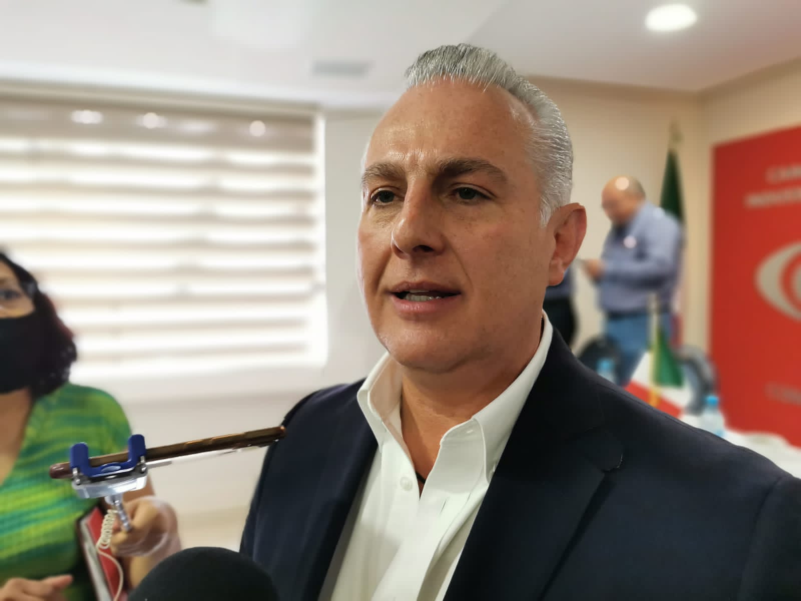 Con cambios, anticipa Román Alberto continuidad del alcoholímetro ...