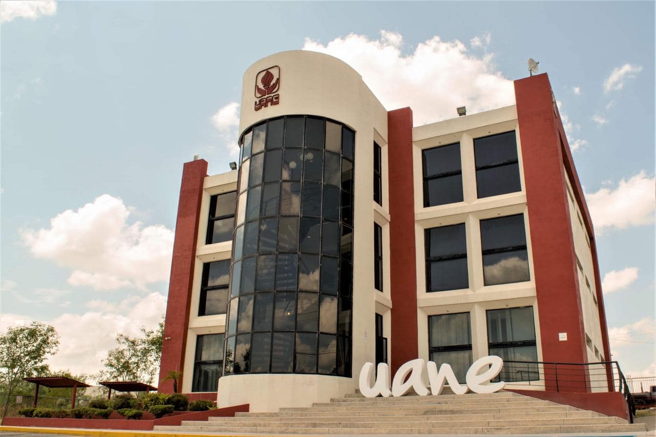 Presentarán alumnos de UANE libros escritos y editados por ellos