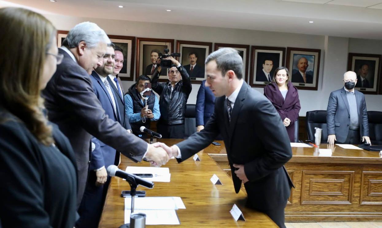 Toma protesta Chema Fraustro a nuevo director del DIF Saltillo ...