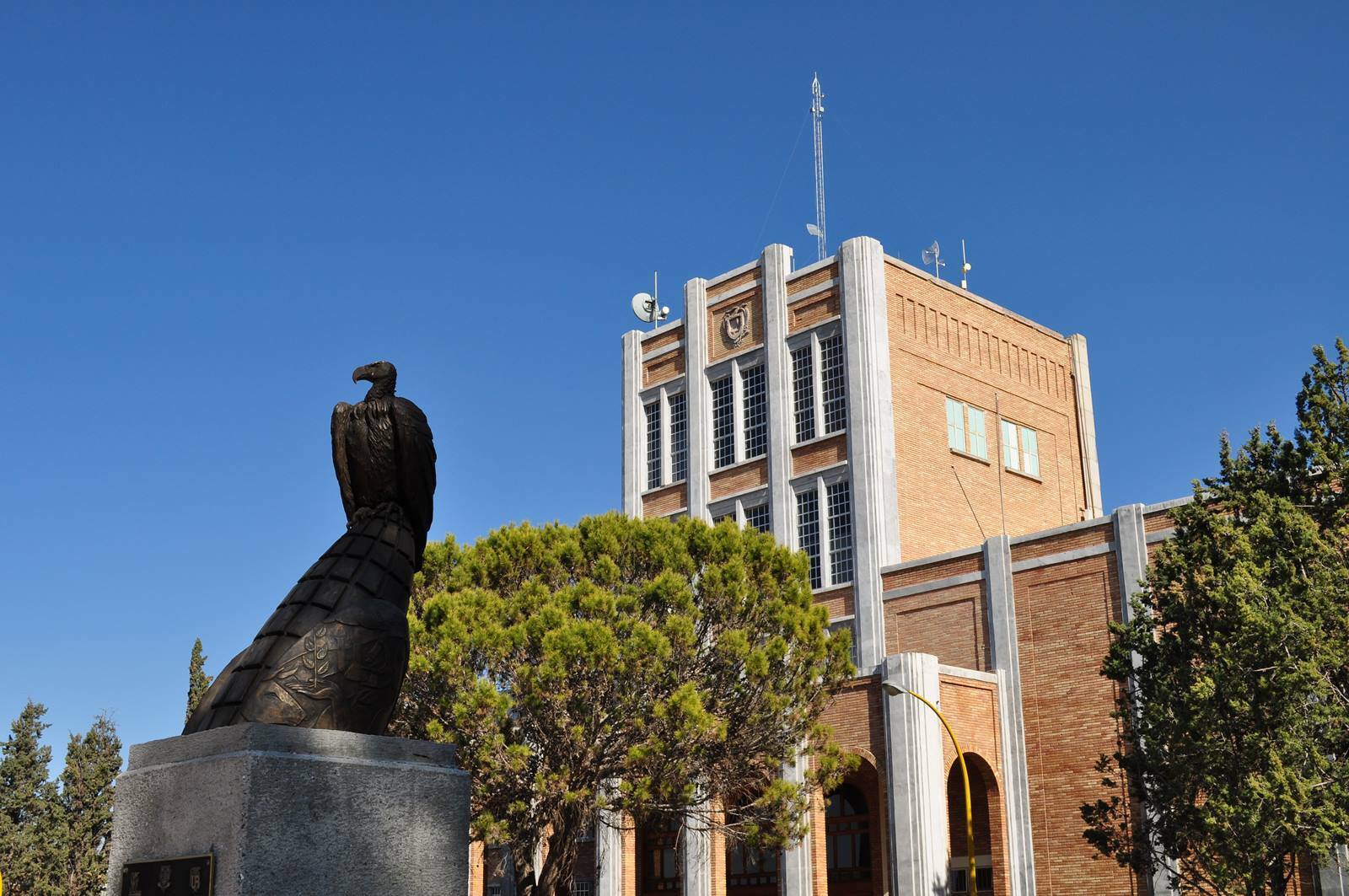 Regresarán a la UAAAN restos de don Antonio Narro – Capital Coahuila