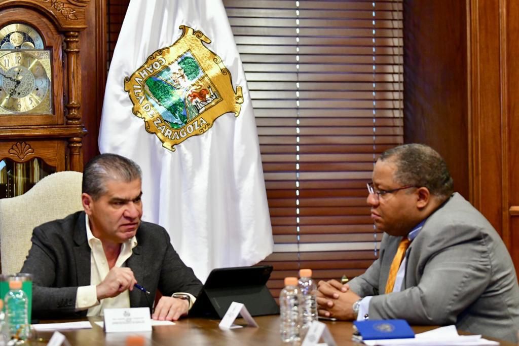 Recibe MARS a Roger C. Rigaud, Cónsul General de EU en Monterrey ...